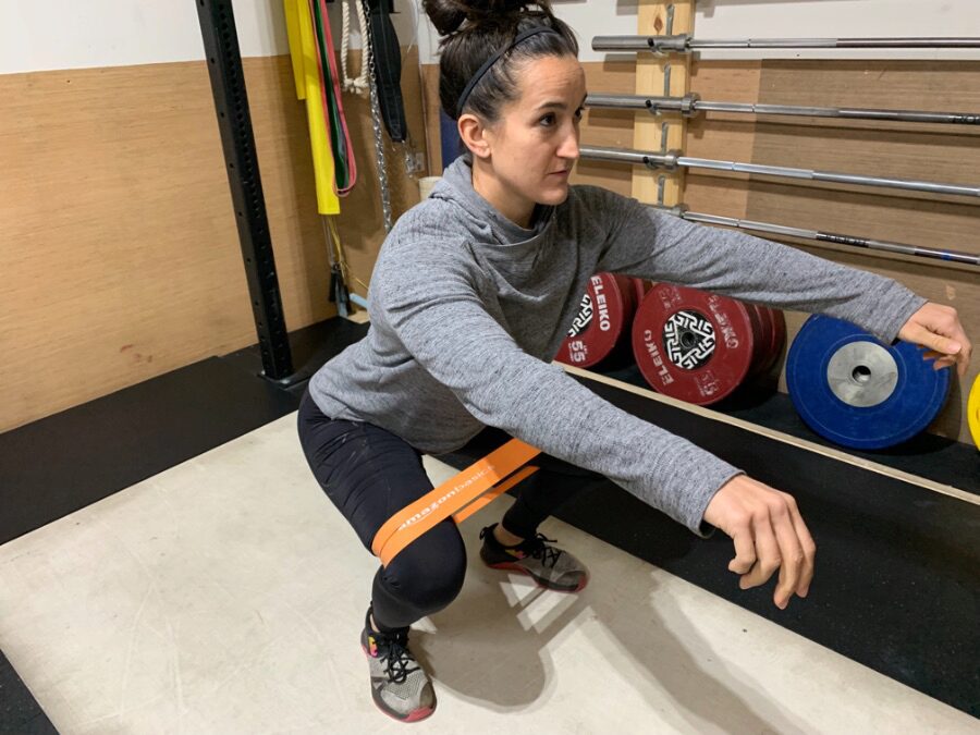 A Beginner’s Guide to Using Resistance Bands Effectively | Garage Gym ...