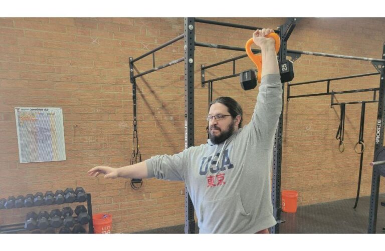 28 CrossFit Girl WODs to Try | Garage Gym Reviews