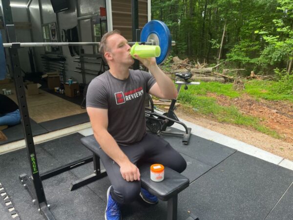 How Much Water Should You Drink With Creatine? | Garage Gym Reviews