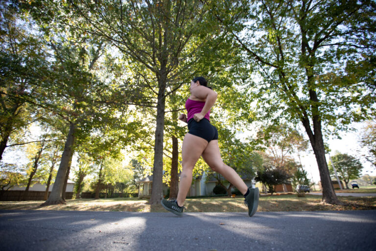 Swimming vs Running: Which Is the Better Cardio Session? | Garage Gym ...