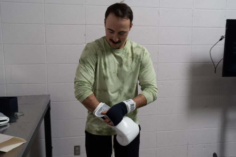 Boxing Stance: KO Your Form with this Expert Guide | Garage Gym Reviews